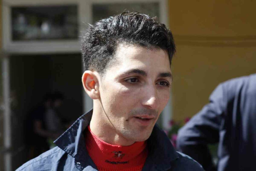 Hakim Tabet besteht Trainer-Prüfung in Frankreich - GaloppOnline.de