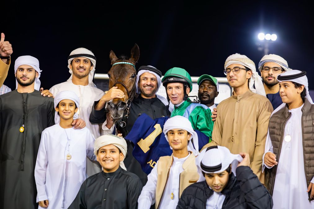 Dubai am Sonntag: Adrie de Vries gewinnt Abu Dhabi Derby - GaloppOnline.de