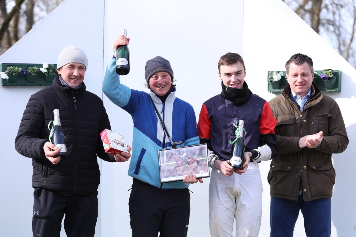 Henk Grewe und Leon Wolff die Sandbahn-Champions - GaloppOnline.de
