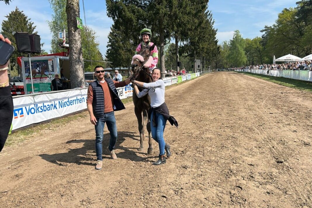 Raike zweite Galopper-Siegerin in Sonsbeck - GaloppOnline.de