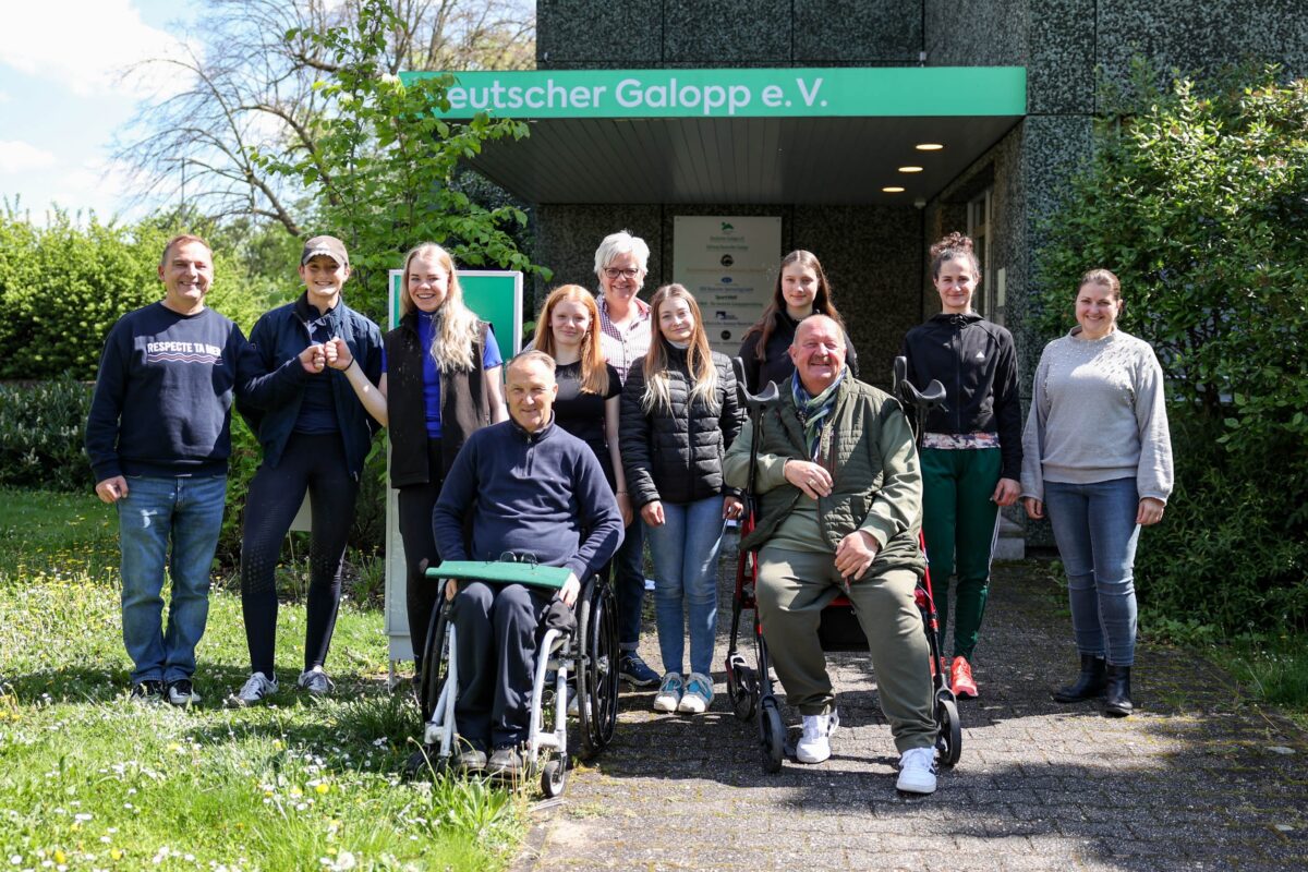 Sechs neue Amateur-Rennreiterinnen können ihre Lizenz einreichen ...