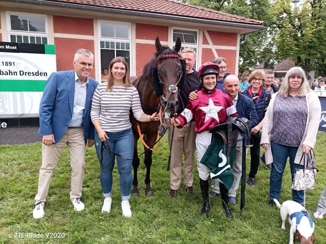 Sky Emperor führt Hoppegartener Dreierwette an - GaloppOnline.de