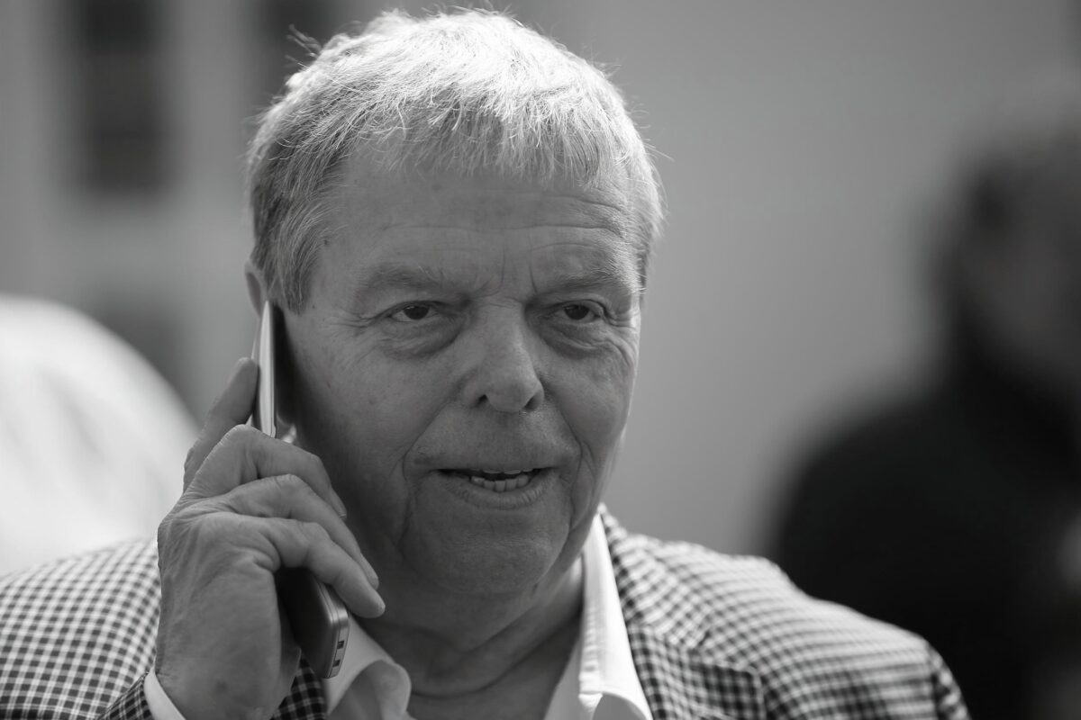 Trauer um Züchter und Besitzer Hermann Schröer-Dreesmann - GaloppOnline.de