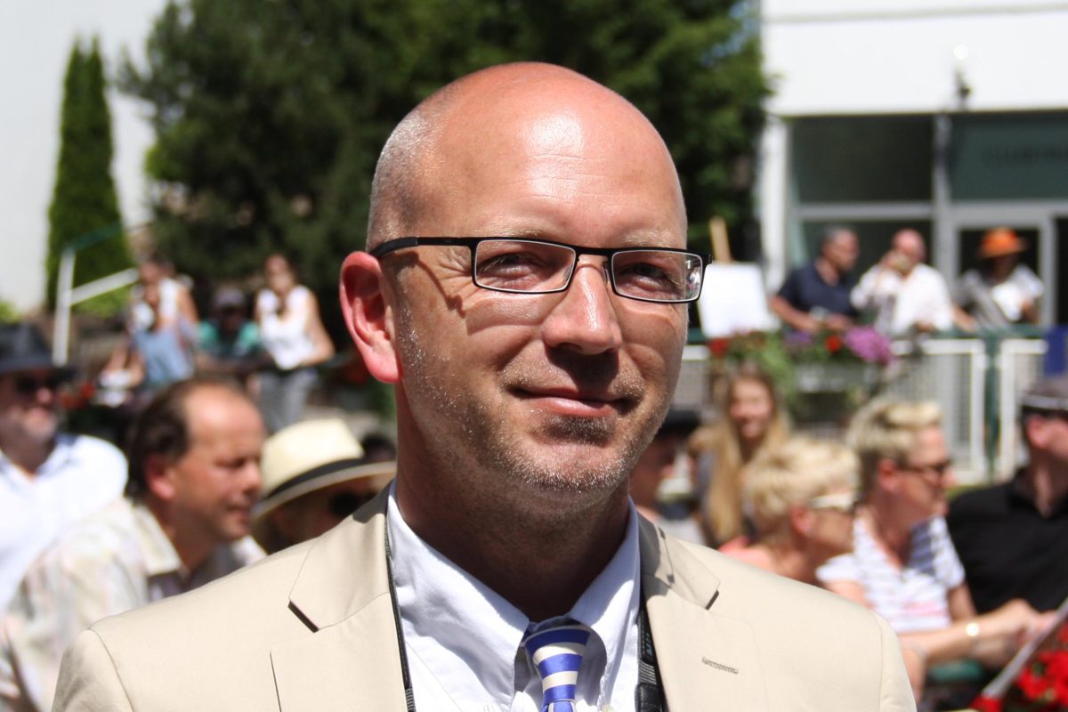 Jockey Bolot Kalysbek Uulu verstärkt das Team von Michael Figge ...